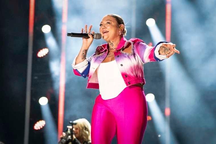 Elle King's Controversial Grand Ole Opry Performance Sparks Outrage and Apology